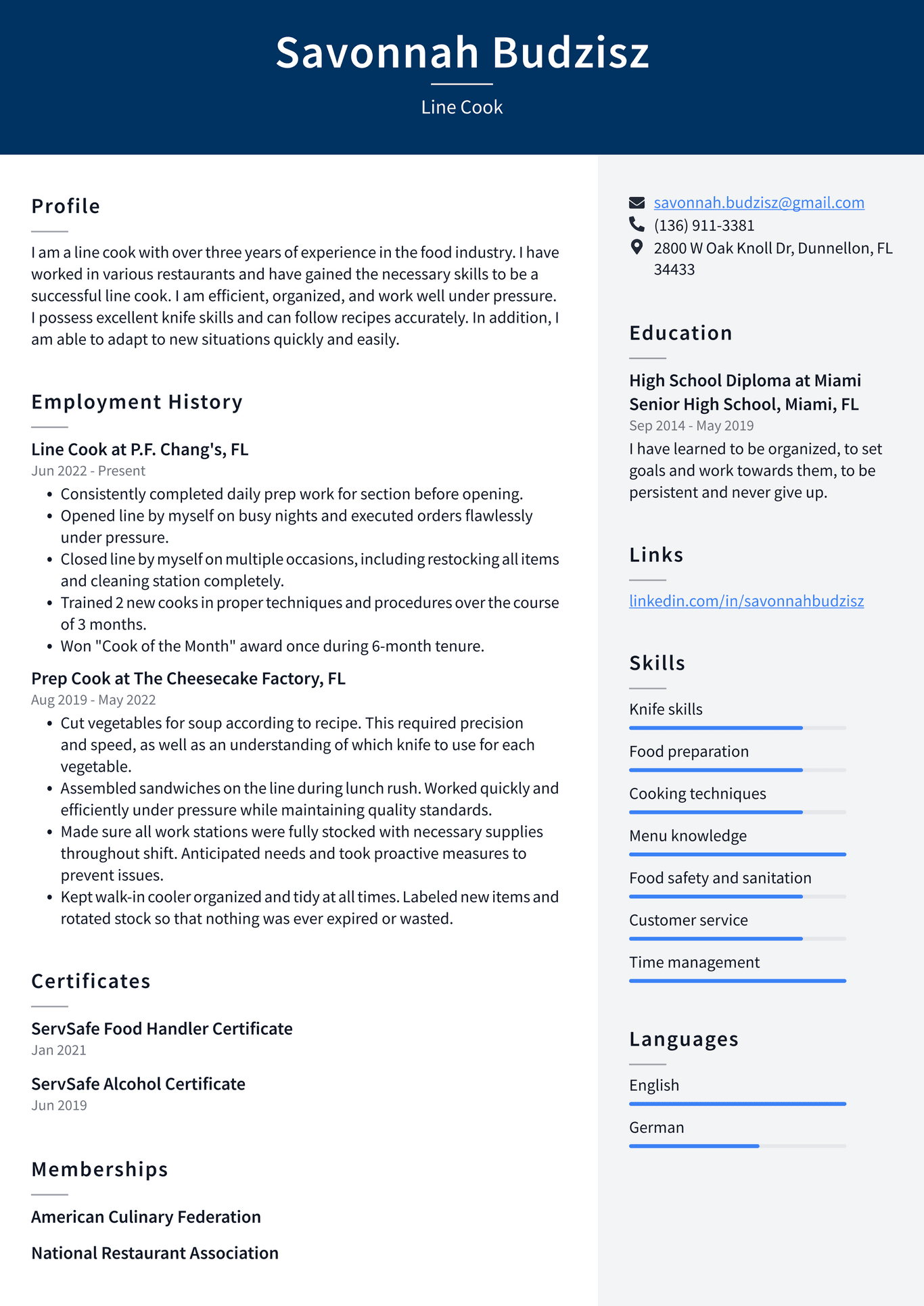 Waitress Resume Example and Writing Guide - ResumeLawyer